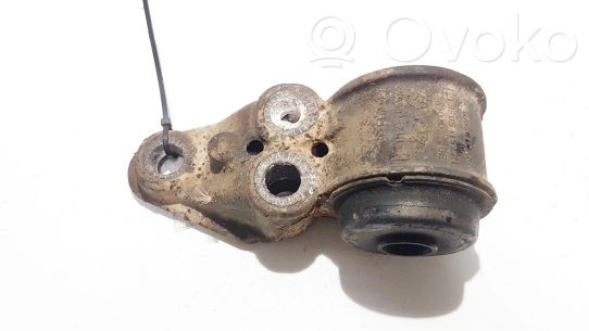 4b0501522e Volkswagen PASSAT B5 Corps de l'essieu silent bloc pont ...