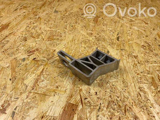 A2135010620 Mercedes-Benz E W213 Fixation de radiateur, 30,35 € | OVOKO