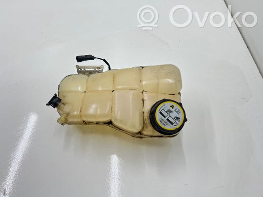 31338764 Volvo V40 Vase d'expansion / réservoir de liquide de ...