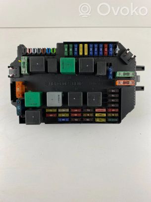 A2215450001 Mercedes-Benz S W221 Boîte à fusibles, 100,00 € | OVOKO