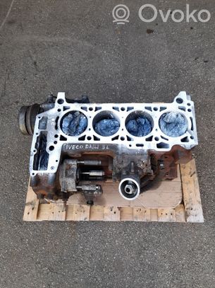 F1CE0481H Iveco Daily 4th gen Bloc moteur, 1 172,33 € | OVOKO
