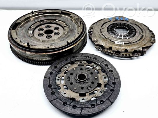 55575959 Opel Astra J Volant moteur bi-masse, 162,54 € | OVOKO