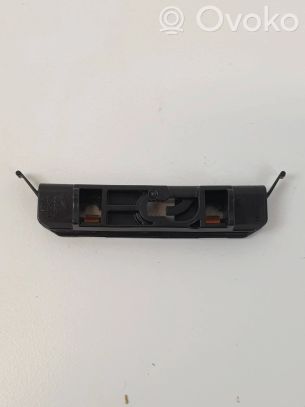 7491969 BMW X5 F15 Украшение ветрового стекла, 2,00 € | RRR