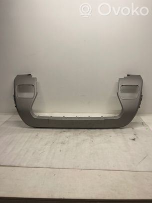 620721430R Dacia Duster Pare-choc avant, 35,00 € | OVOKO