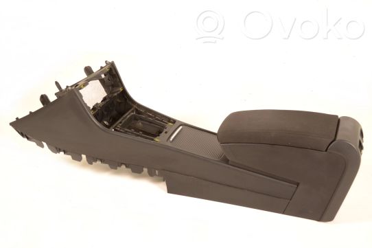 Volkswagen PASSAT B7 Center console, €34.00 | RRR