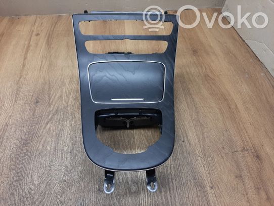 A2136802403 Mercedes-Benz E W213 Console centrale, 50,00 € | OVOKO