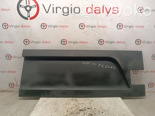 5801541463 Iveco Daily 6th gen Moulure de porte arrière, 24,99 € | OVOKO
