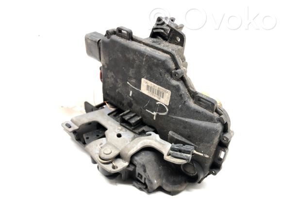 3B1837015A Seat Toledo I (1L) Front door lock, 37.82 € | RRR