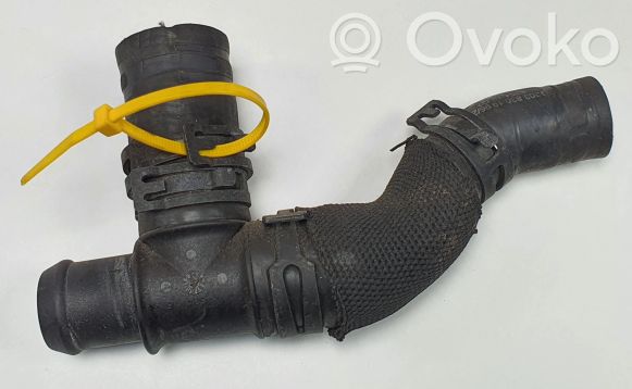 2038301996 Mercedes-Benz C W203 Engine coolant pipe/hose, 9.00 € | RRR