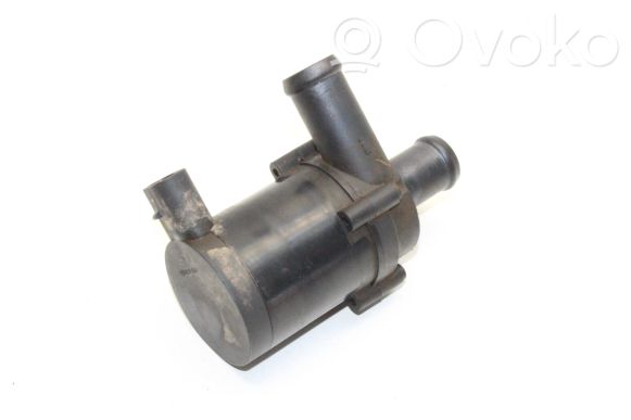31320347 Volvo V40 Electric auxiliary coolant/water pump, 37.00 € | RRR