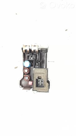 A2308216351 Mercedes-Benz CLS C219 Heater blower fan relay, 20.00 € | RRR