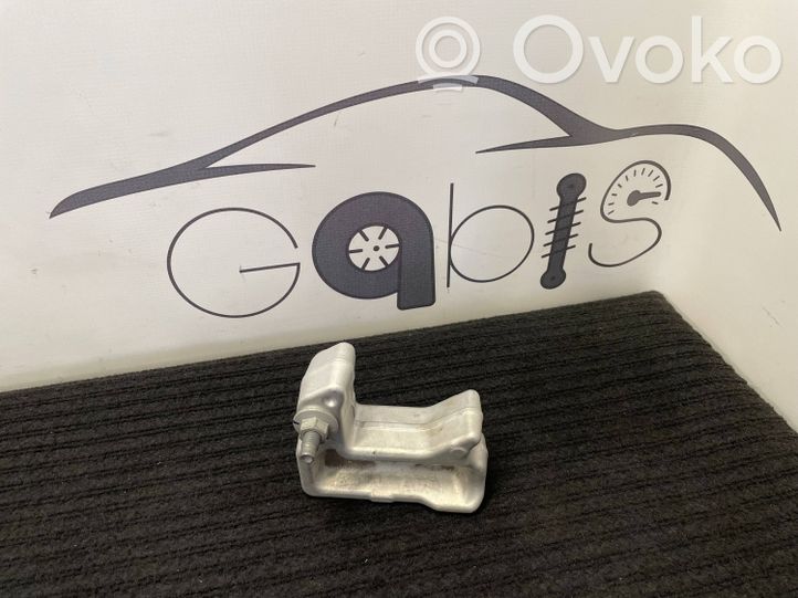 Tesla Model Y Front bumper support beam, 22.00 € | RRR