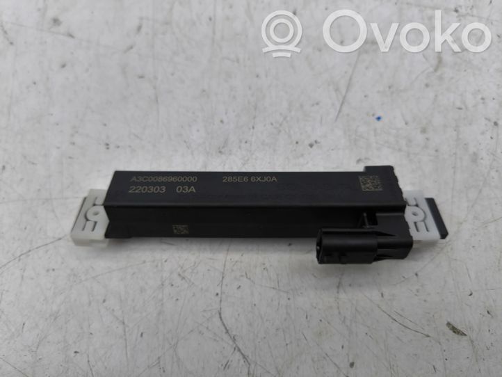A3C0086960000 Renault Clio V Keyless system antenna, 48.50 € | RRR