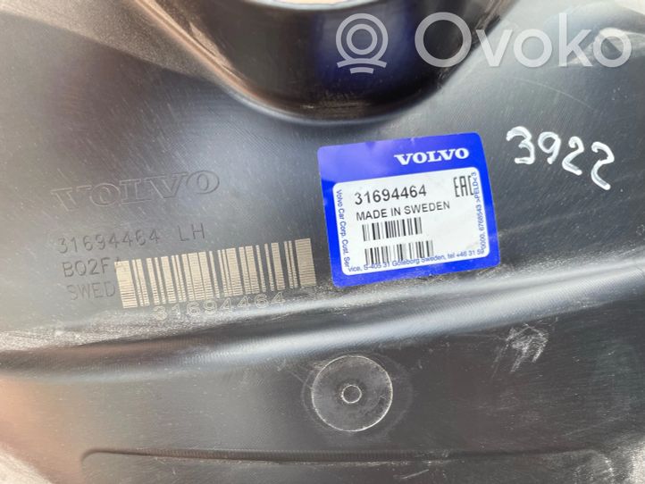 31694464 Volvo XC60 Pare-boue passage de roue avant, 75.00 € | OVOKO