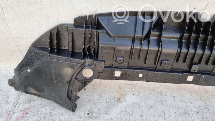 31449349 Volvo XC40 Front bumper skid plate/under tray, 52.40 € | RRR