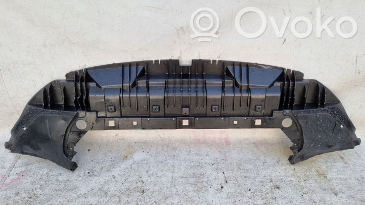 31449349 Volvo XC40 Front bumper skid plate/under tray, 52.40 € | RRR