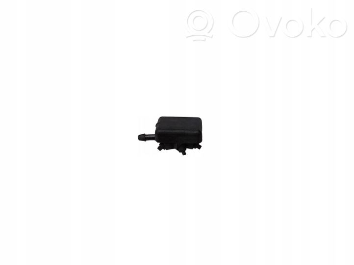 Mercedes-Benz Sprinter W901 W902 W903 W904 Windshield washer spray ...
