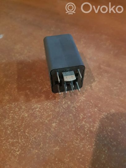 457 Volkswagen Touran I Glow plug pre-heat relay, 11.00 € | RRR