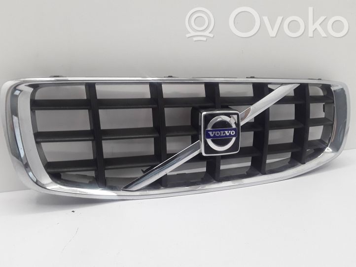 31353616 Volvo XC70 Front bumper upper radiator grill, 269.50 € | RRR
