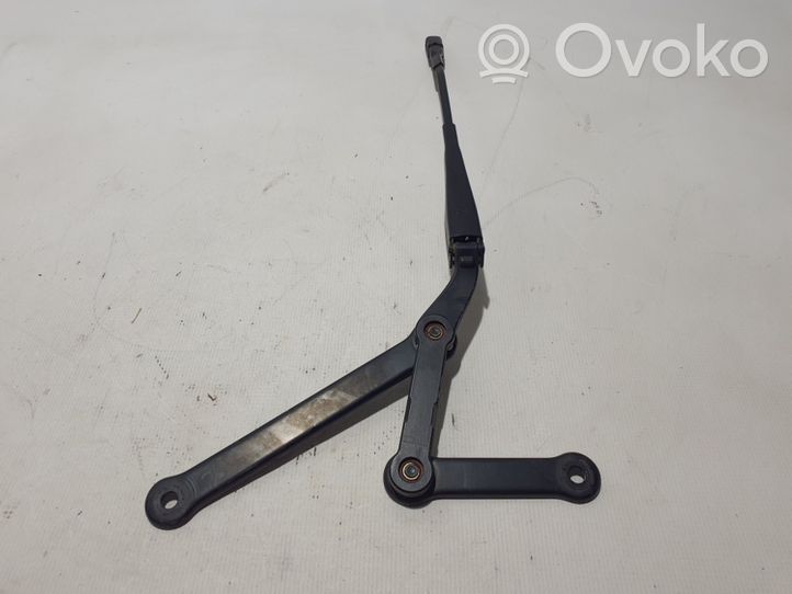 A2538200244 Mercedes-Benz EQC Front wiper blade arm, 48.00 € | RRR