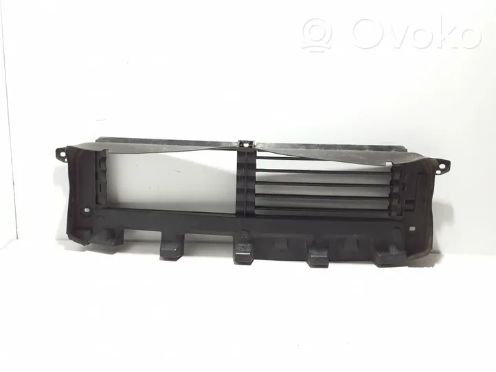 31455415 Volvo XC40 Intercooler air guide/duct channel, 216.00 € | RRR