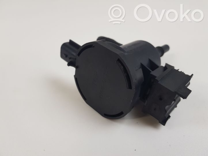 A0004760600 Mercedes-Benz GLA W156 Fuel tank valve, 28.99 € | RRR