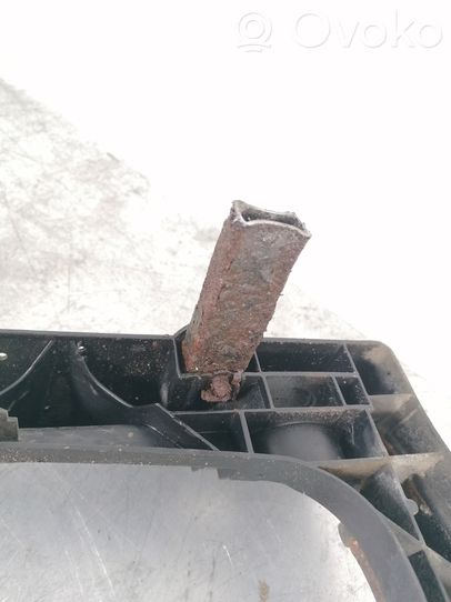 8K0805594J Audi A5 8T 8F Support de radiateur sur cadre face avant, 109 ...