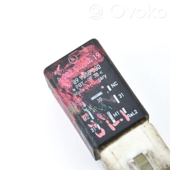 A0025424419 Mercedes-Benz Vito Viano W639 Przekaźnik wskaźnika, 140.50 ...