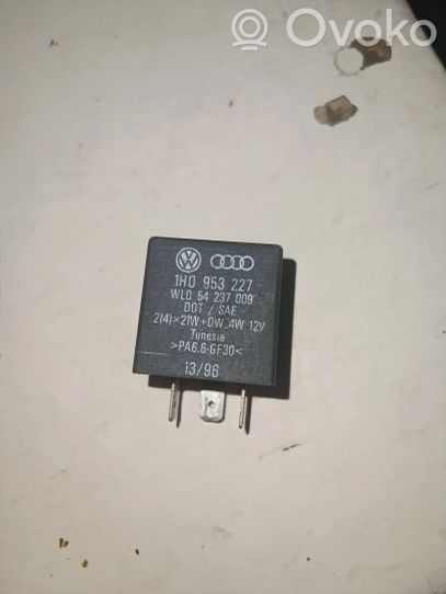 1H0953227 Volkswagen Polo III 6N 6N2 6NF Autres relais, 5.00 € | OVOKO