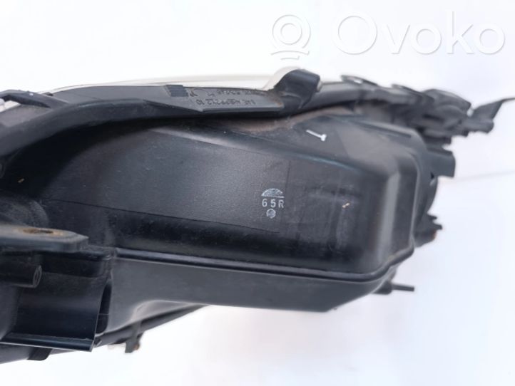 9922681017 Toyota Prius c Priekinis žibintas, 199.00 € | RRR