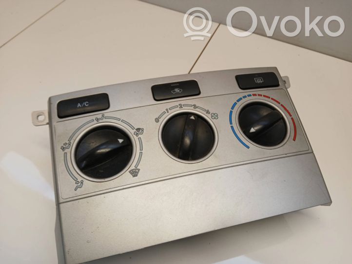 559000F011 Toyota Corolla Verso AR10 Climate control unit, 15.00 € | RRR
