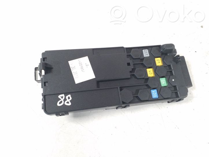 A1645450201 Mercedes-Benz ML W164 Module de fusibles, 7.00 € | OVOKO