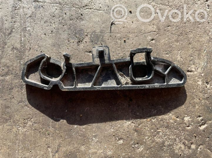 72758411 BMW 3 F30 F35 F31 Front bumper mounting bracket, 5.00 € | RRR