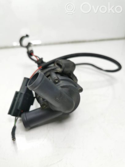 1319708 Volvo V70 Pompe à eau de liquide de refroidissement, 25.00 ...