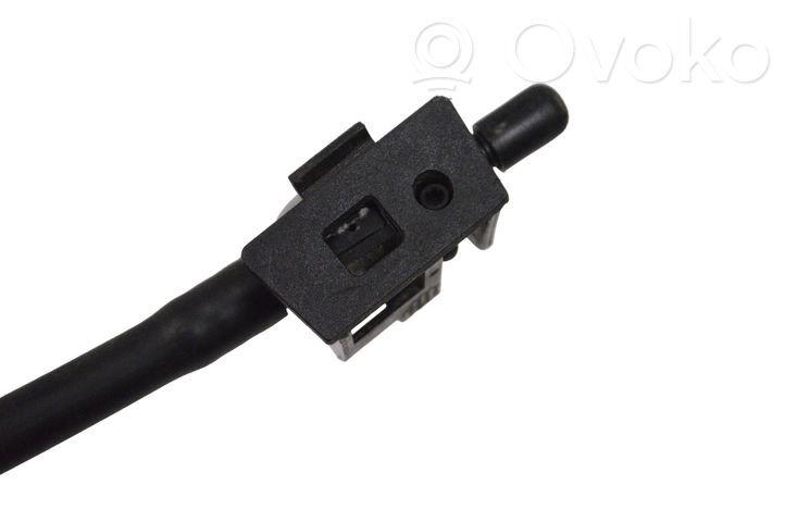 GVV128085 Mercedes-Benz GLC X253 C253 Windshield washer spray nozzle ...