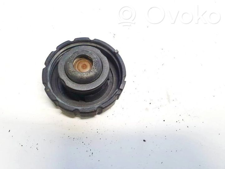 a0005018215 Mercedes-Benz C AMG W204 Fuel tank filler cap, 7.50 € | RRR