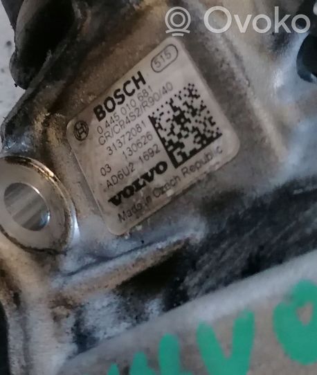 0445010681 Volvo V40 Cross country Pompe d'injection de carburant à ...