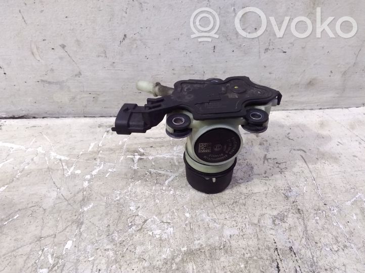 F01C250150 Land Rover Discovery 4 - LR4 Pompe Adblue, 90.00 € | OVOKO