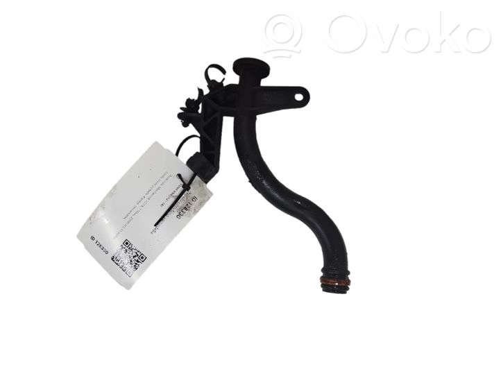 31452117 Volvo V60 Tuyau de remplissage d'huile, 19.00 € | OVOKO