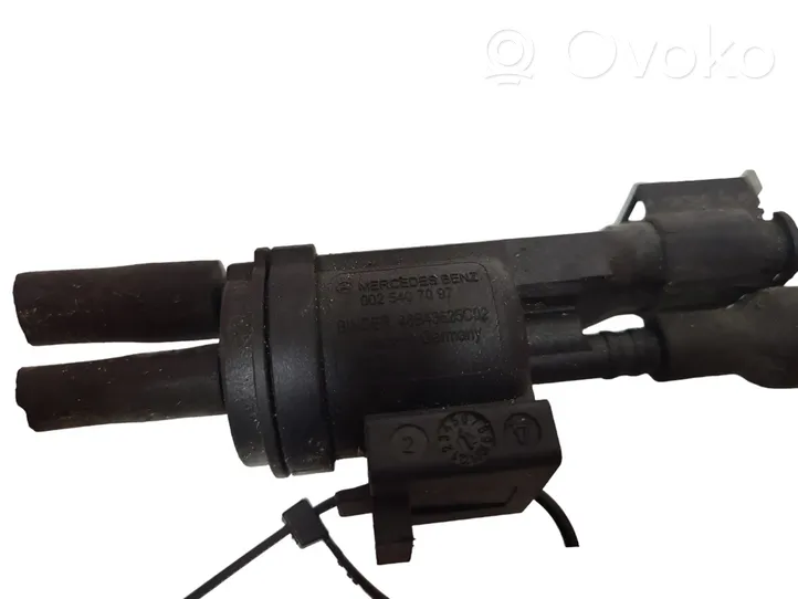 0025407097 Mercedes-Benz C W204 Électrovanne turbo, 19.00 € | OVOKO