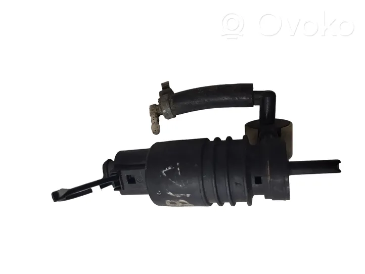 PA6GBGF30 Skoda Fabia Mk1 (6Y) Windscreen/windshield washer pump, 15.00 ...