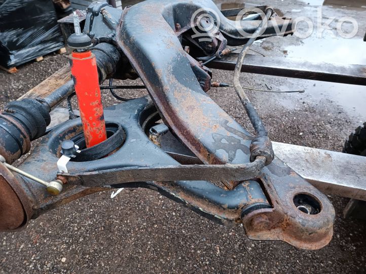 KKM4571 Mercedes-Benz SL R107 Sous-châssis arrière 1163510401 - Pièce ...