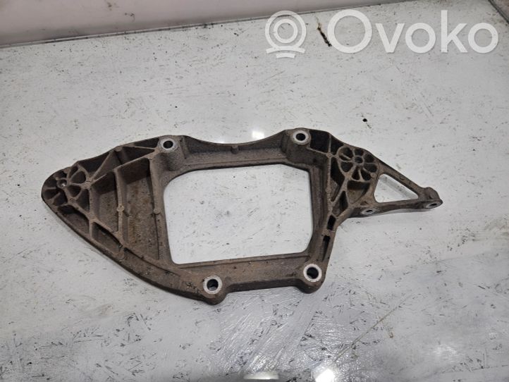 8K0599287G Audi Q5 SQ5 Rear differential/diff mount bracket, 25.00 € | RRR