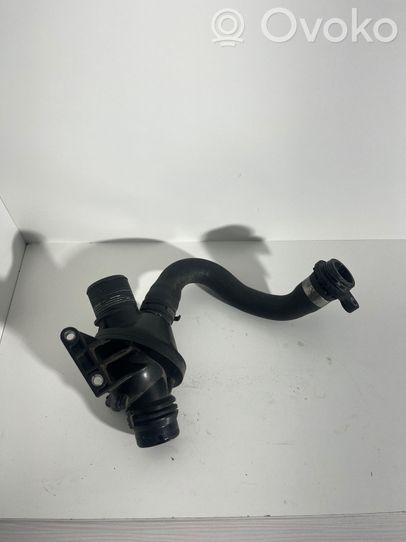 6601544 BMW 3 F30 F35 F31 Thermostat/thermostat housing, 20.00 € | RRR