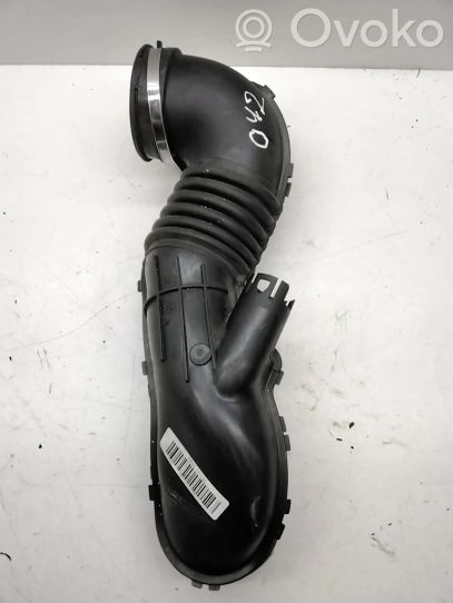 13717804846 BMW 3 E90 E91 Turbo air intake inlet pipe/hose, 30.00 € | RRR