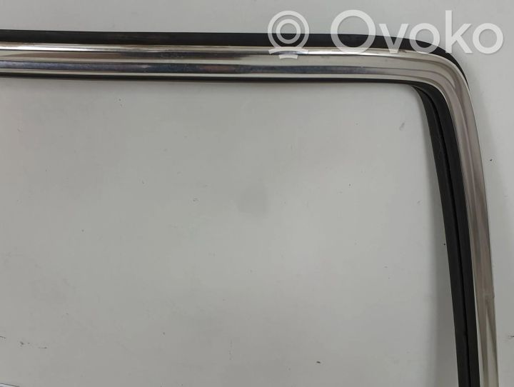 Mercedes-Benz S W126 Rubber seal tailgate window/glass, 130.59 € | RRR