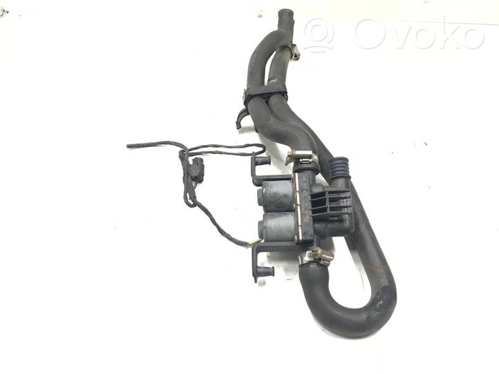 6906652 BMW X5 E53 Coolant heater control valve, 10.20 € | RRR