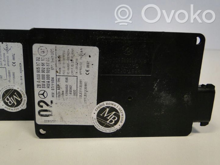 A0009058702 Mercedes-Benz CLS C218 X218 Distronic sensor radar, 648.23 ...