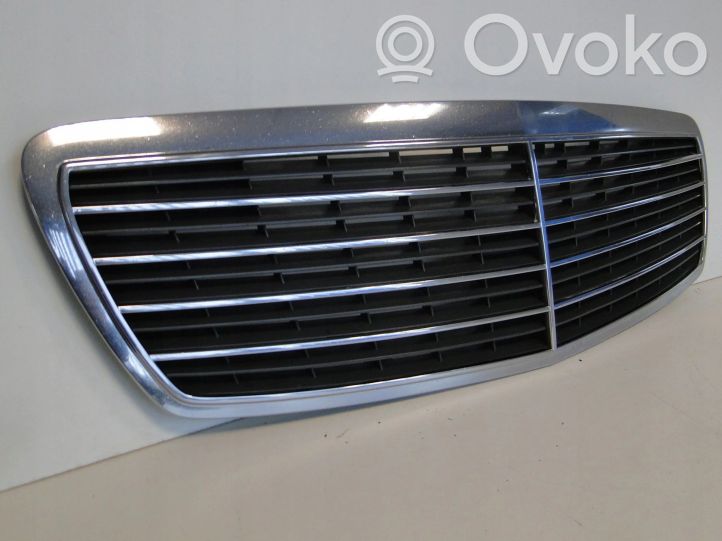 A2118800283 Mercedes-Benz E W211 Front bumper upper radiator grill, 167 ...