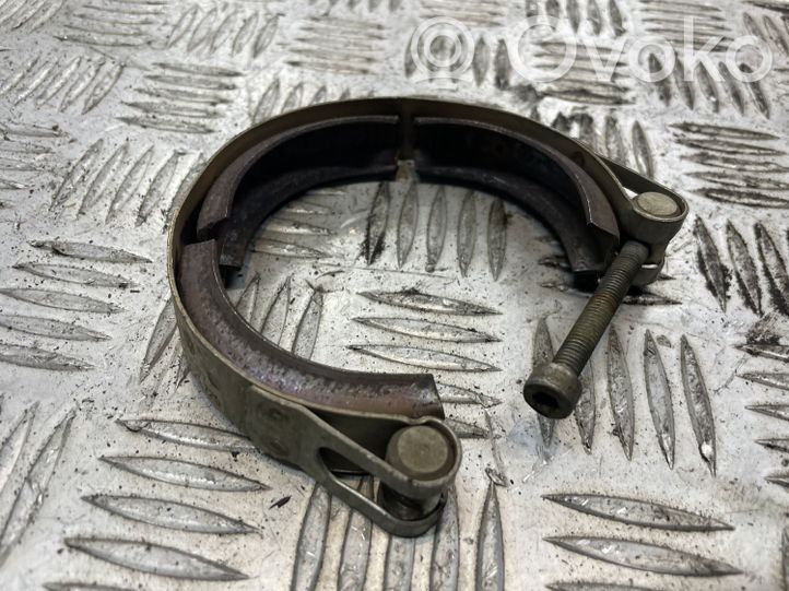 1K0253725 Volkswagen PASSAT B8 Muffler pipe connector clamp, 5.00 € | RRR